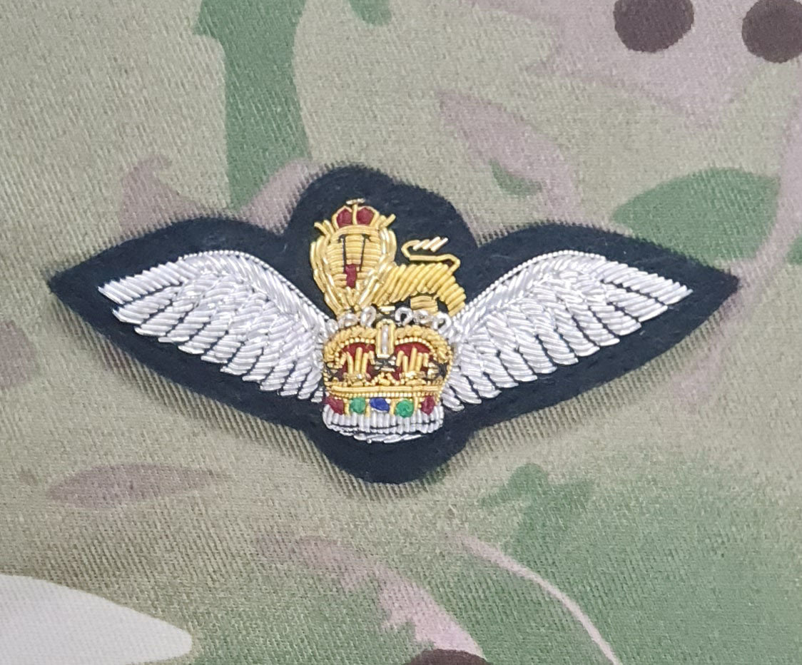 Army Air Corps (AAC) Pilots Wings No1 Dress Badge (EIIR) – Badge Workshop