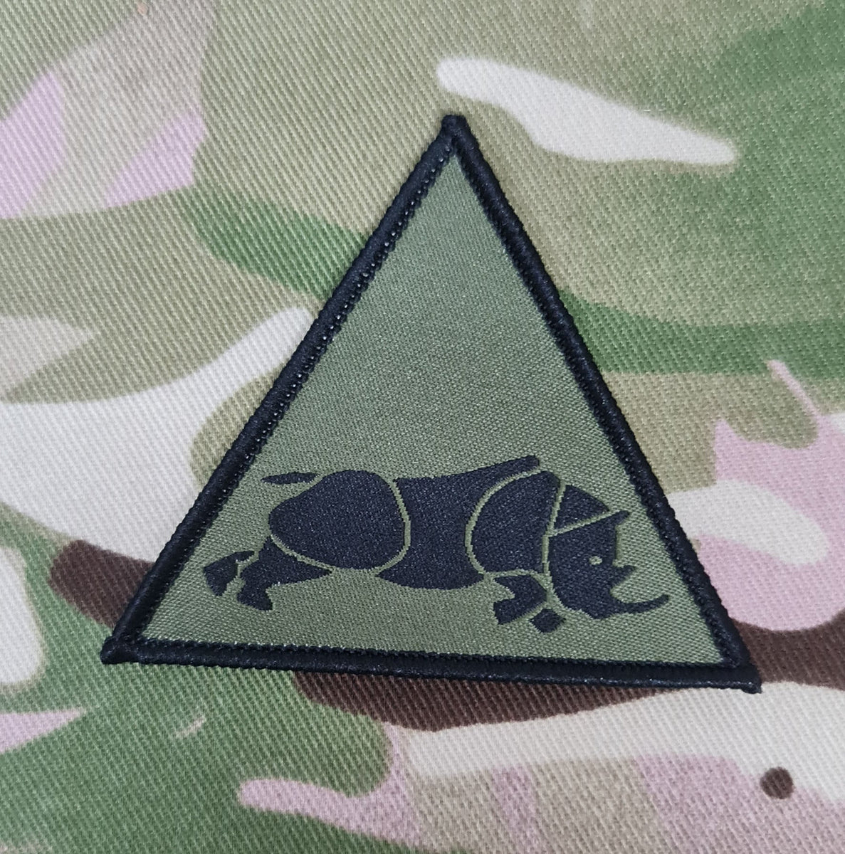 1 (UK) Division (Charging Rhino) Brigade Woven Badge - Subdued – Badge ...