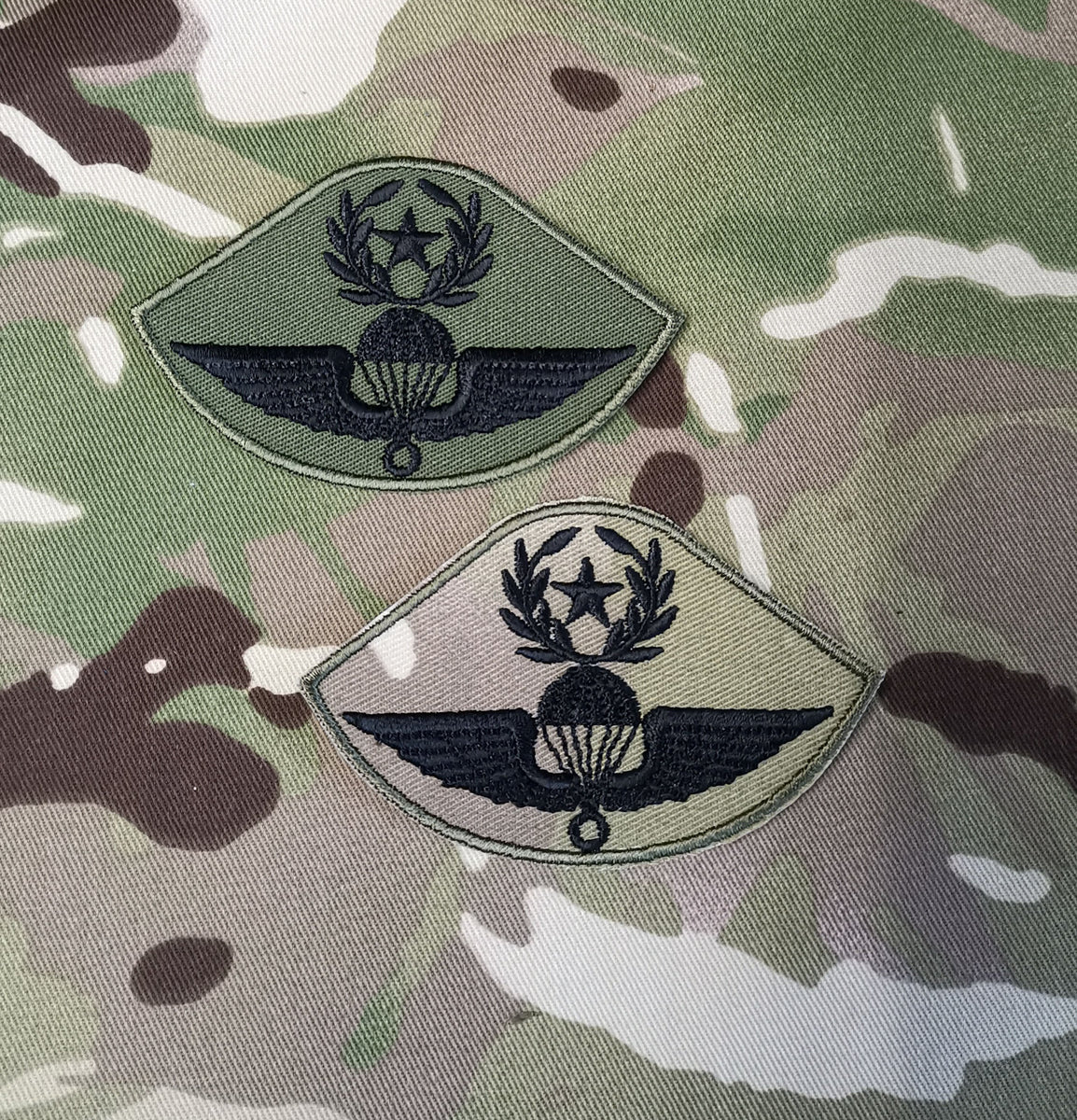 Greek / Greece Jump Master Paratrooper Parachutist qualification jump ...