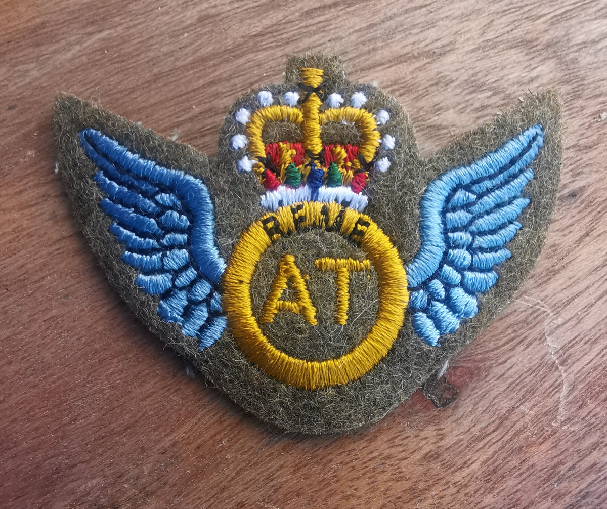 Aircraft Technician Wings Qualification Badge no2 dress (EIIR) – Badge ...